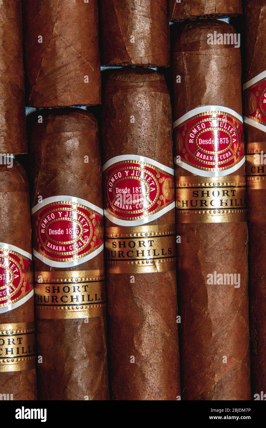 Cigars: Cuban Cigars. Romeo y Julieta and Hoyo de Monterrey. Hand ...