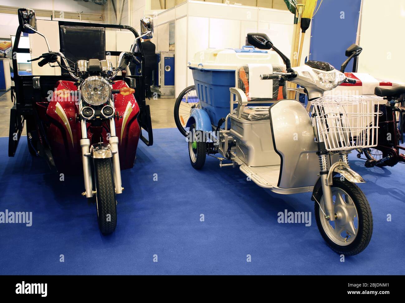 Three wheels scooter hi-res stock photography and images - Alamy
