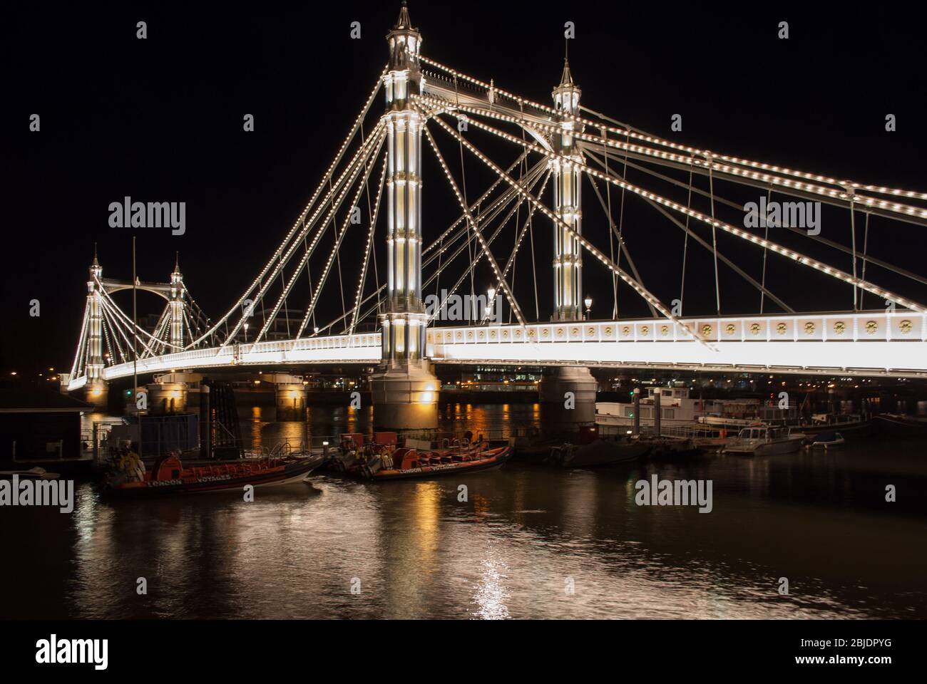 Suspension Bridge Structure Architecture Traditional Albert Bridge ...