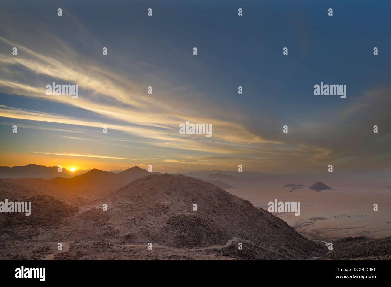 Dusty day hi-res stock photography and images - Alamy