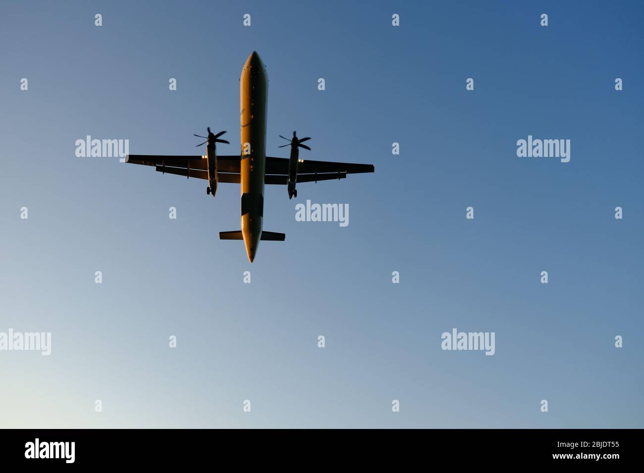 An Airplane flaying in the sky Stock Photo - Alamy