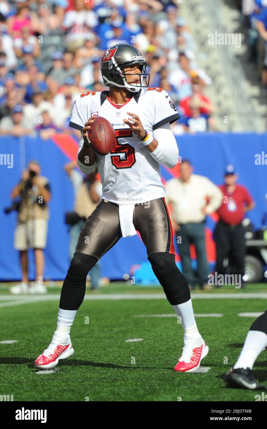 16 September 2012: Tampa Bay Buccaneers quarterback Josh Freeman (5 ...