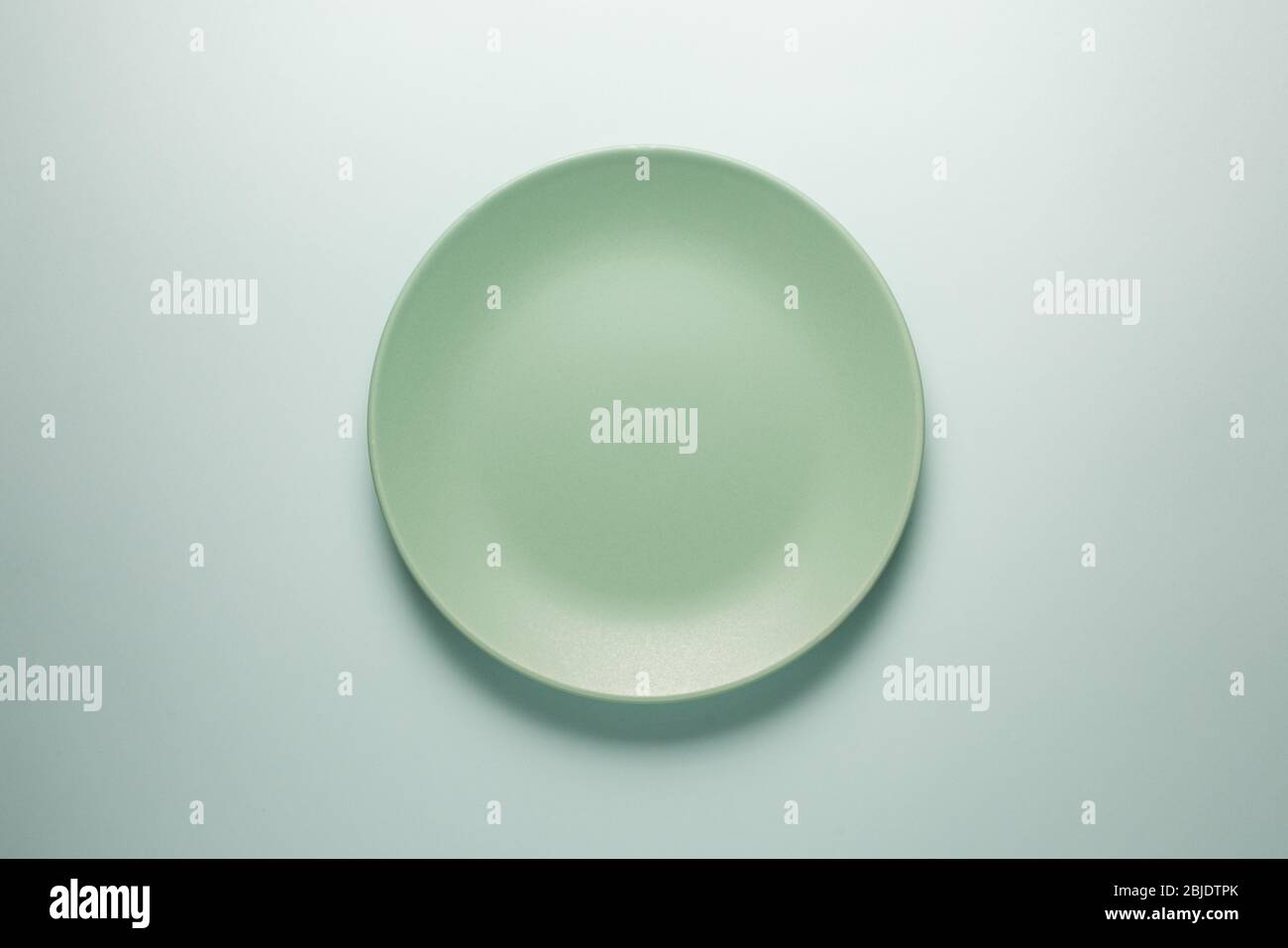Light colored plate hi-res stock photography and images - Alamy