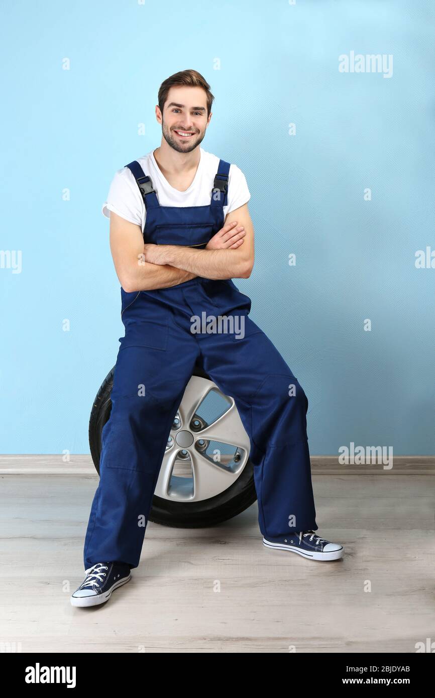 Professional male installer in uniform hi-res stock photography and ...