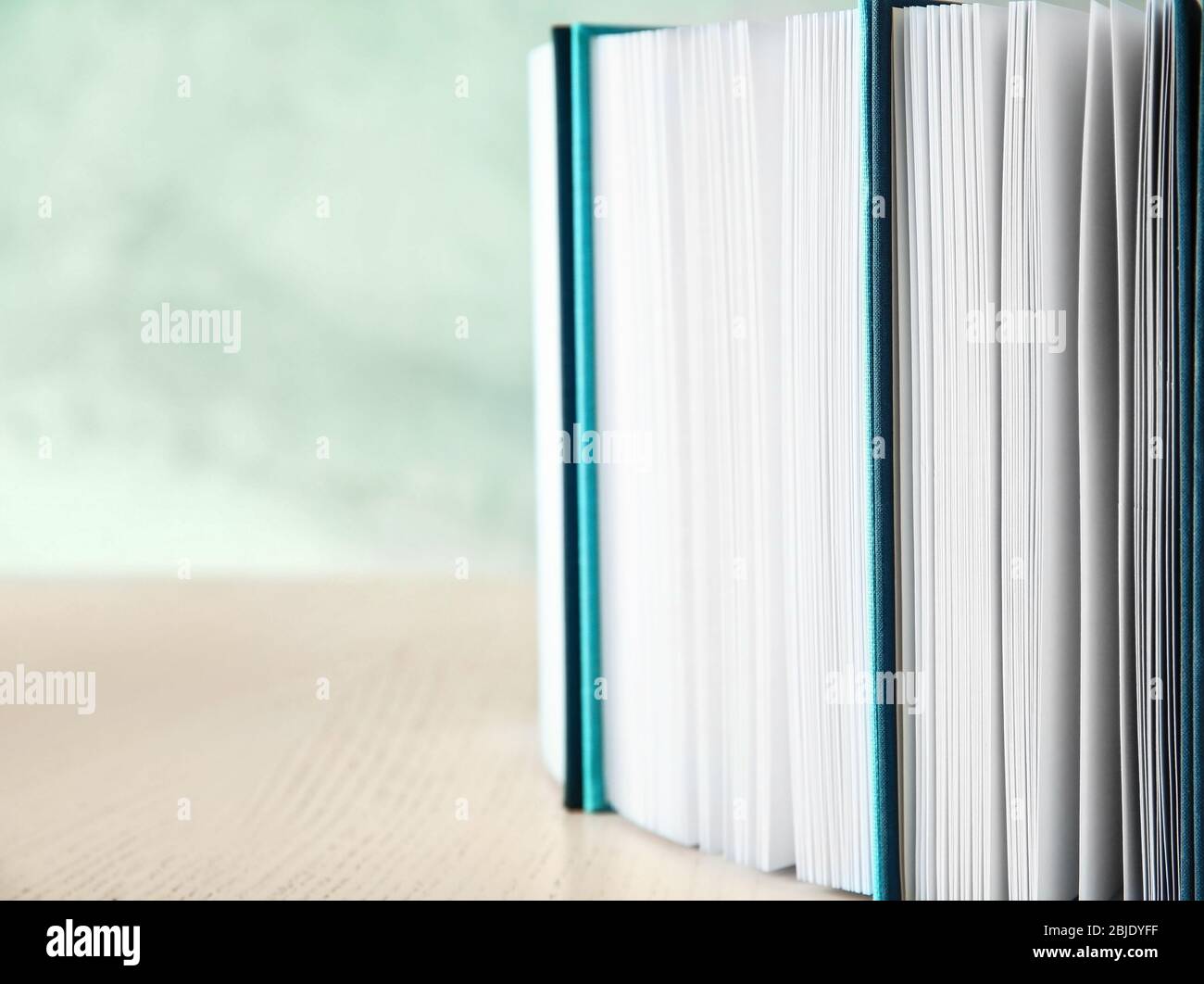 Open text books library pattern hi-res stock photography and images - Alamy