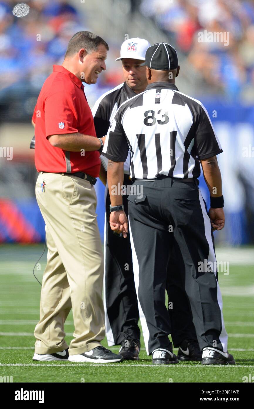 The replacement referee hi-res stock photography and images - Alamy