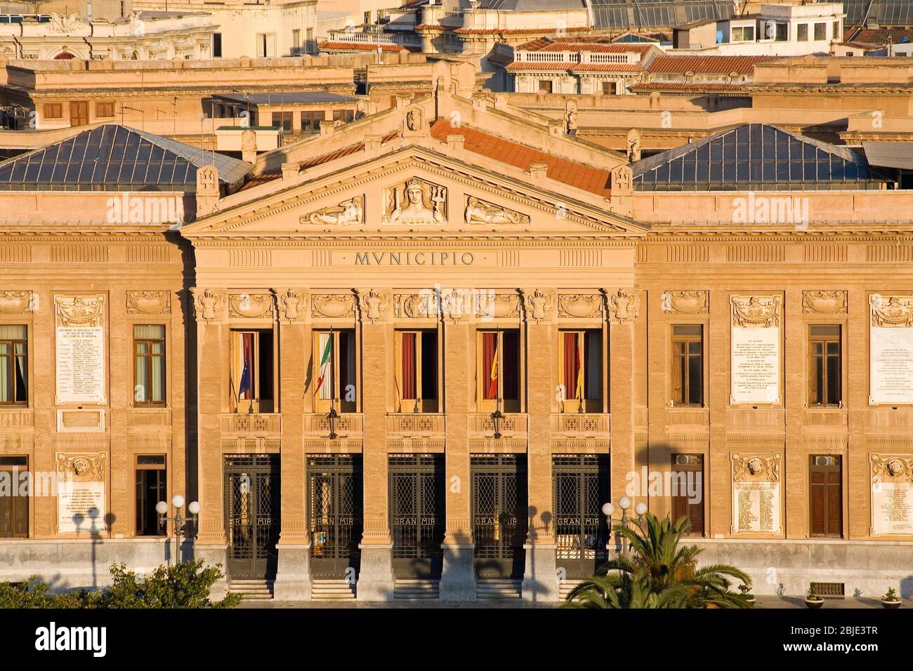 Municipal Building, City of Messina, Sicily, Italy Stock Photo - Alamy