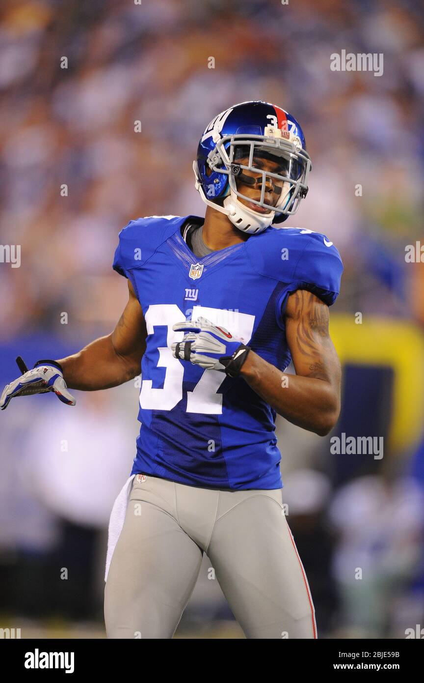 05 September 2012: New York Giants defensive back Michael Coe (37 ...