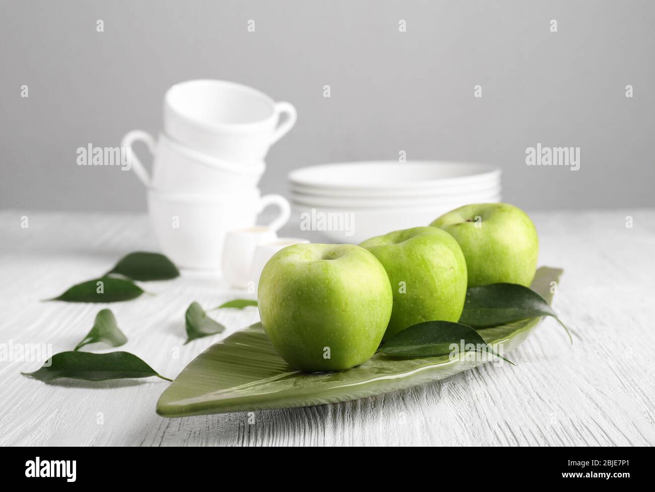 Leaf shaped food dishes hi-res stock photography and images - Alamy