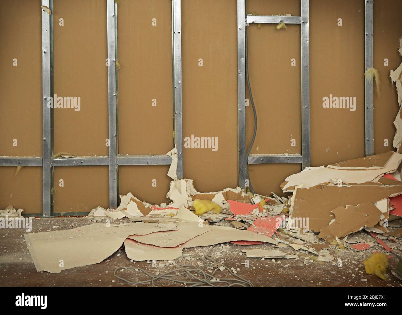 Demolition of wall. Repair concept Stock Photo - Alamy