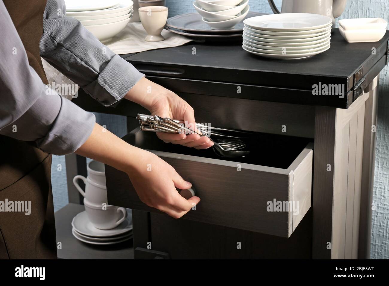 Silverware drawer hi-res stock photography and images - Alamy
