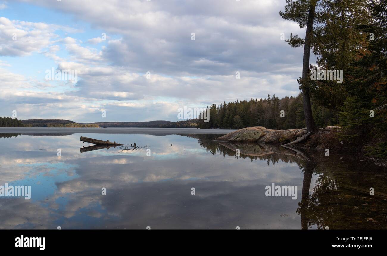 Smoke lake algonquin provincial park hi-res stock photography and ...