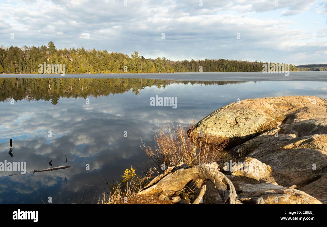 Smoke lake algonquin provincial park hi-res stock photography and ...
