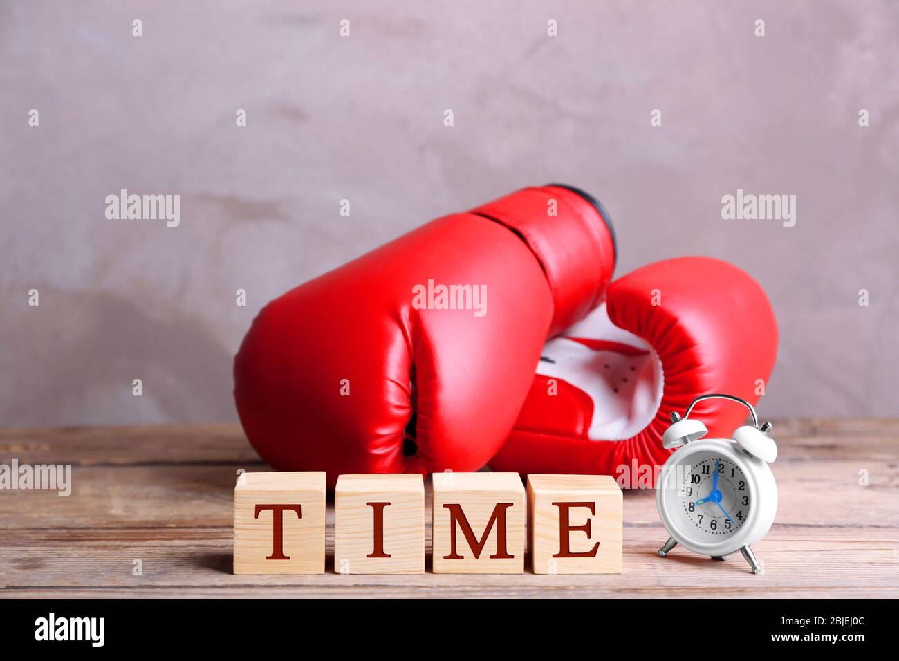Boxing bell and clock hi-res stock photography and images - Alamy