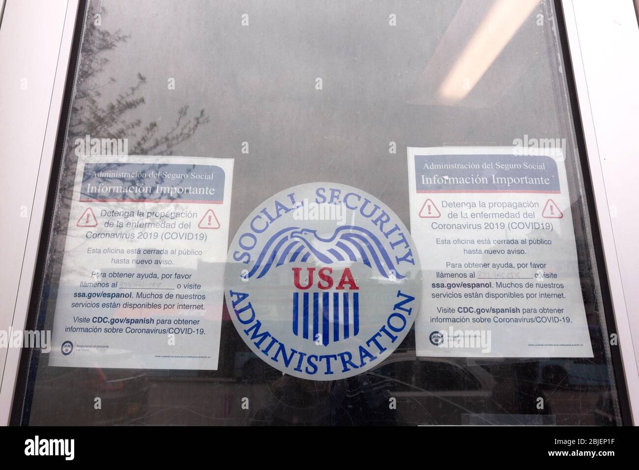 Spanish social security office hi-res stock photography and images - Alamy