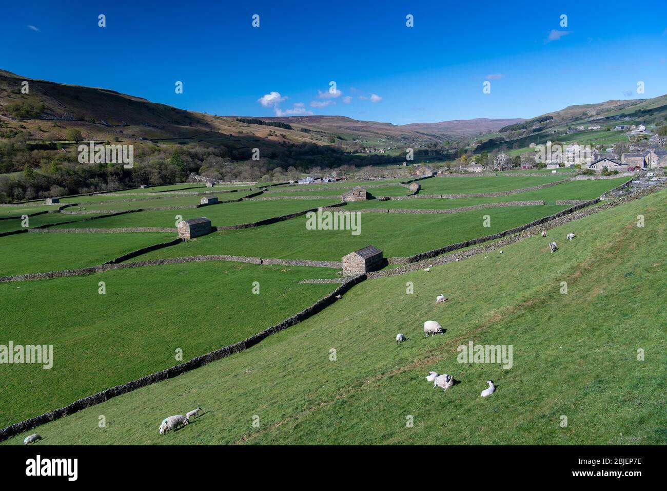 Gunnerside village houses hi-res stock photography and images - Alamy
