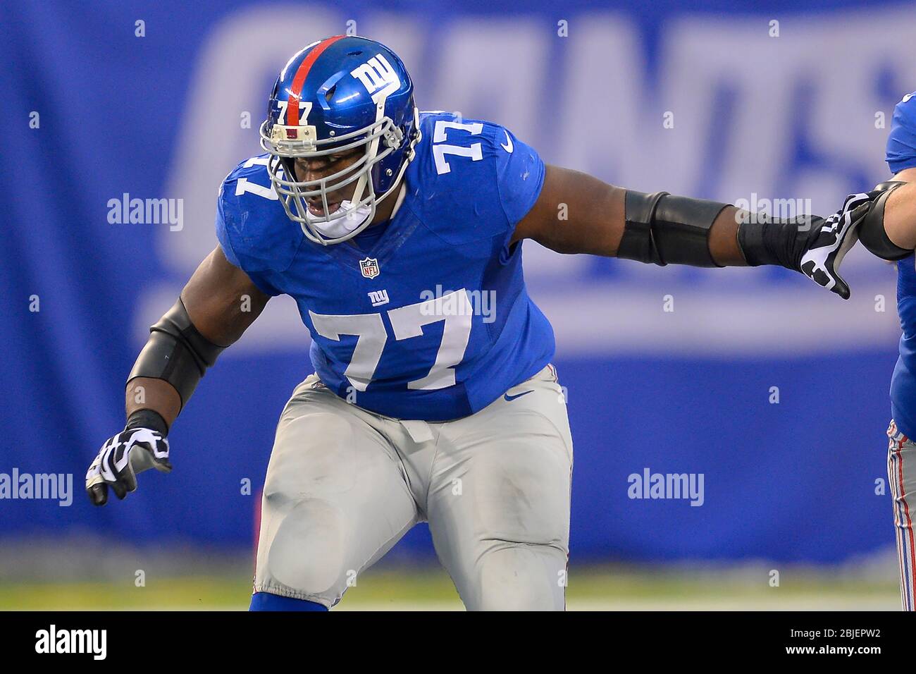 December 15, 2013: New York Giants guard Kevin Boothe (77) during the ...