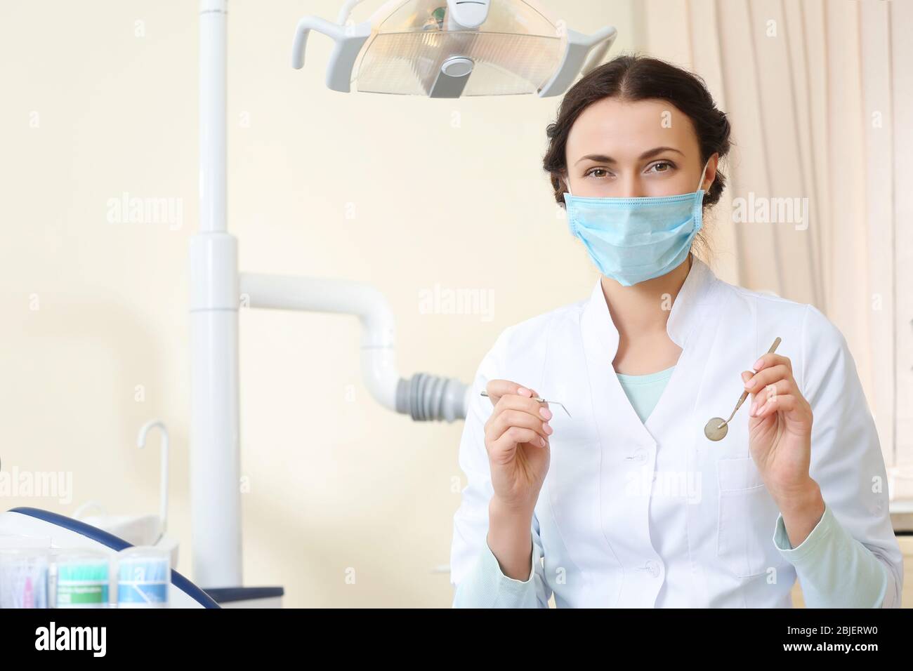 Explorer mirror hi-res stock photography and images - Alamy