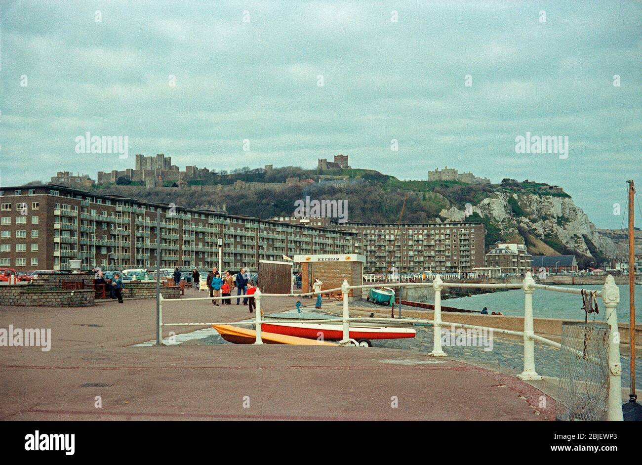 Dover seafront hi-res stock photography and images - Alamy