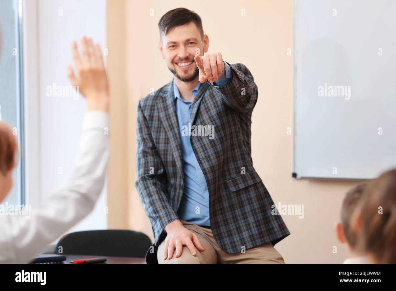 Middle school classroom answer hi-res stock photography and images - Alamy