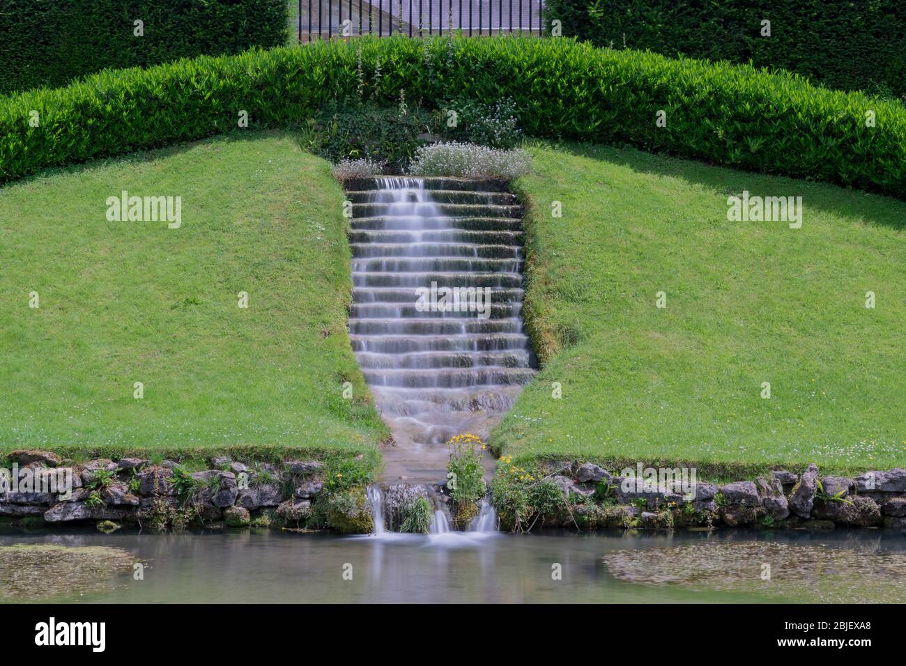 Water flowing down stairs in hi-res stock photography and images - Alamy