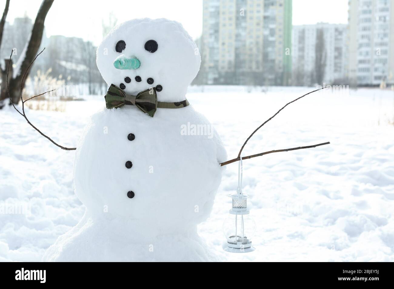 Sad snowman hi-res stock photography and images - Alamy