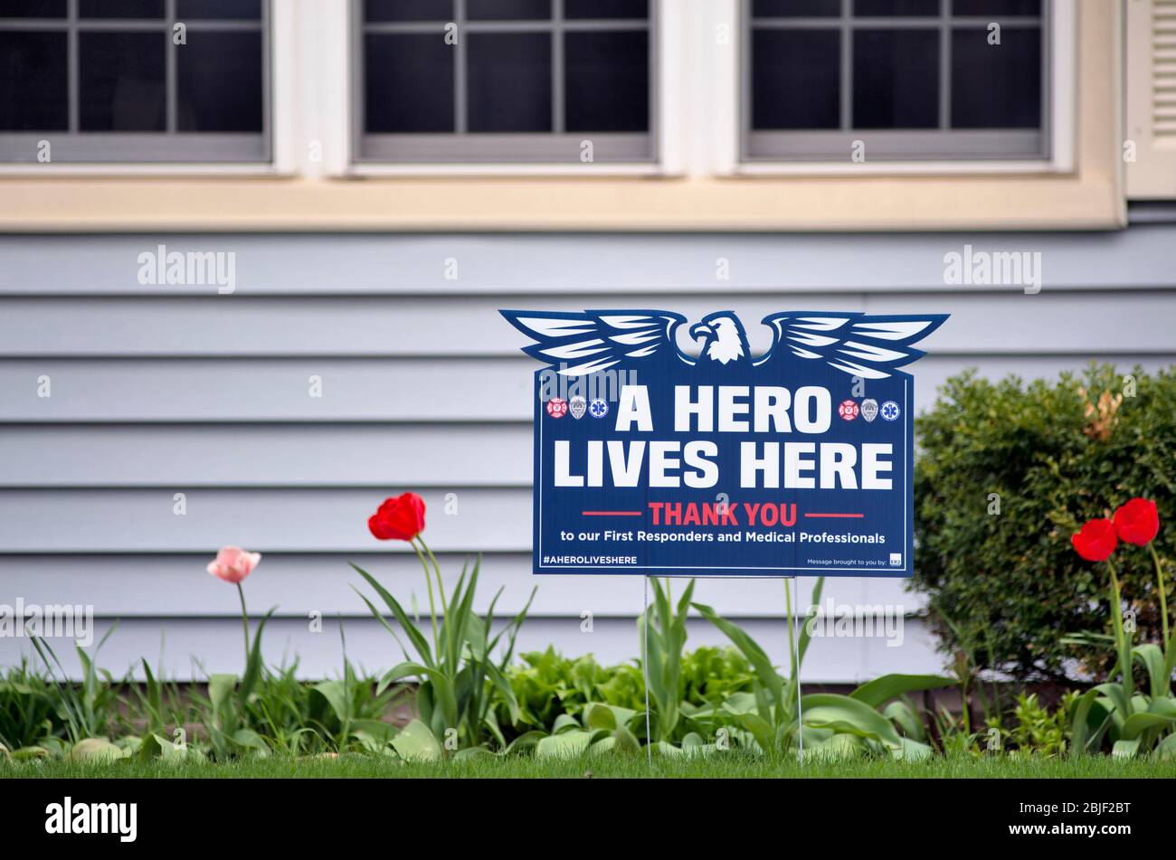 Recognizing heroes hi-res stock photography and images - Alamy