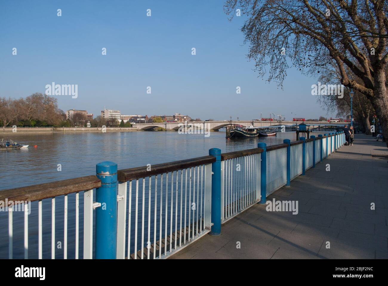 Putney bridge approach hi-res stock photography and images - Alamy