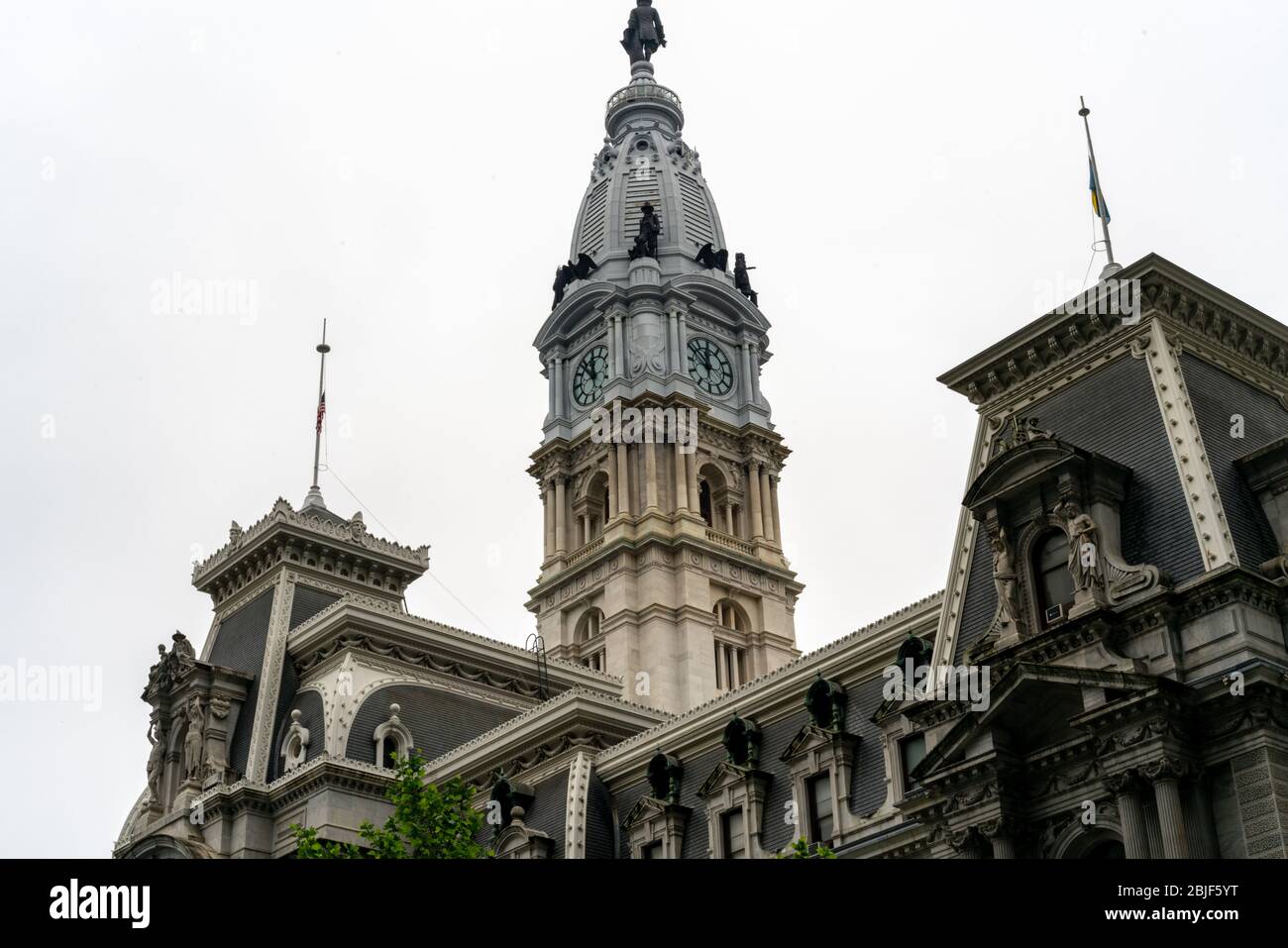 The Philadelphia City Hall in Pennsylvania was once the world's tallest ...