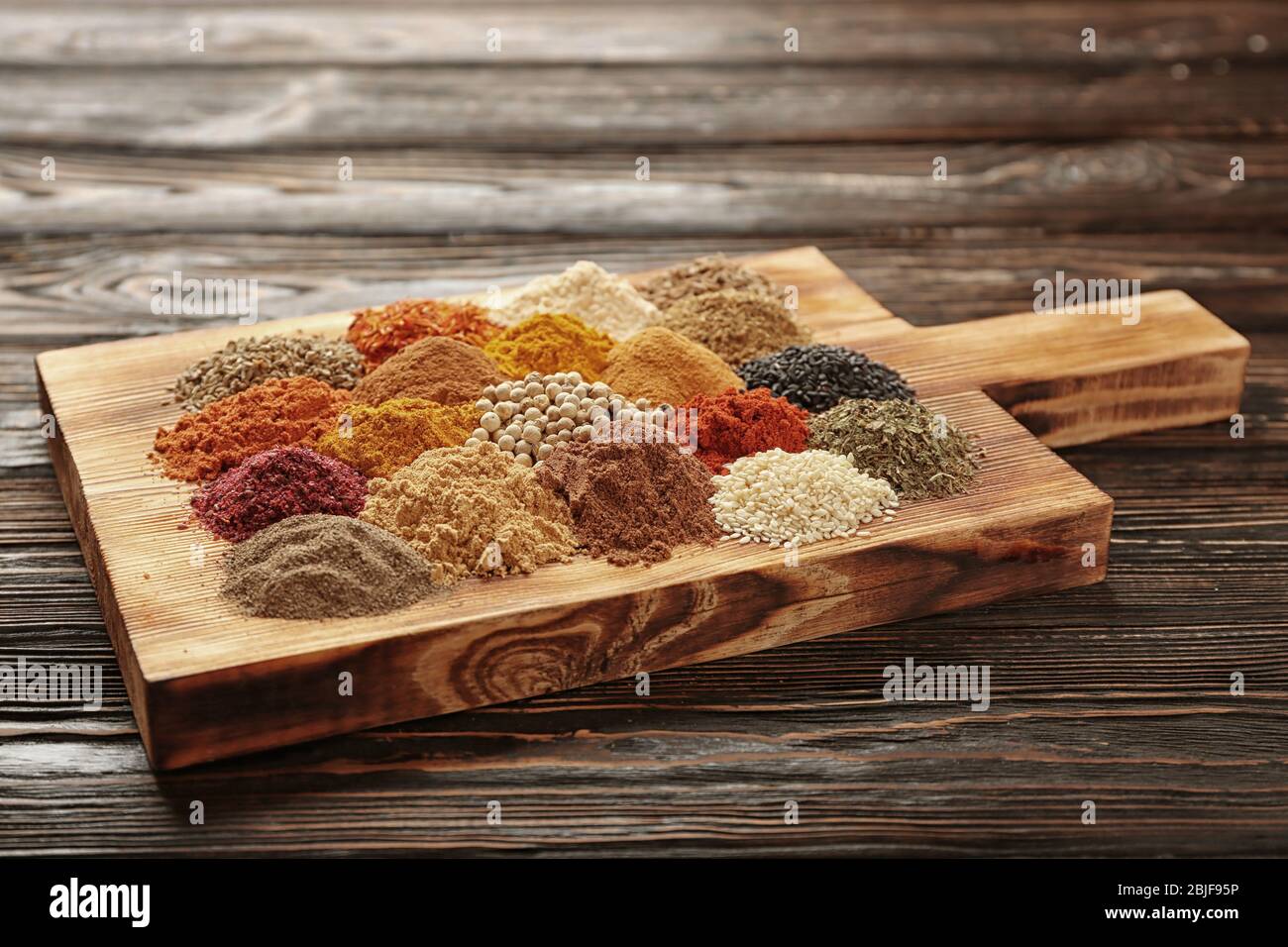 Board mix different spices hi-res stock photography and images - Alamy