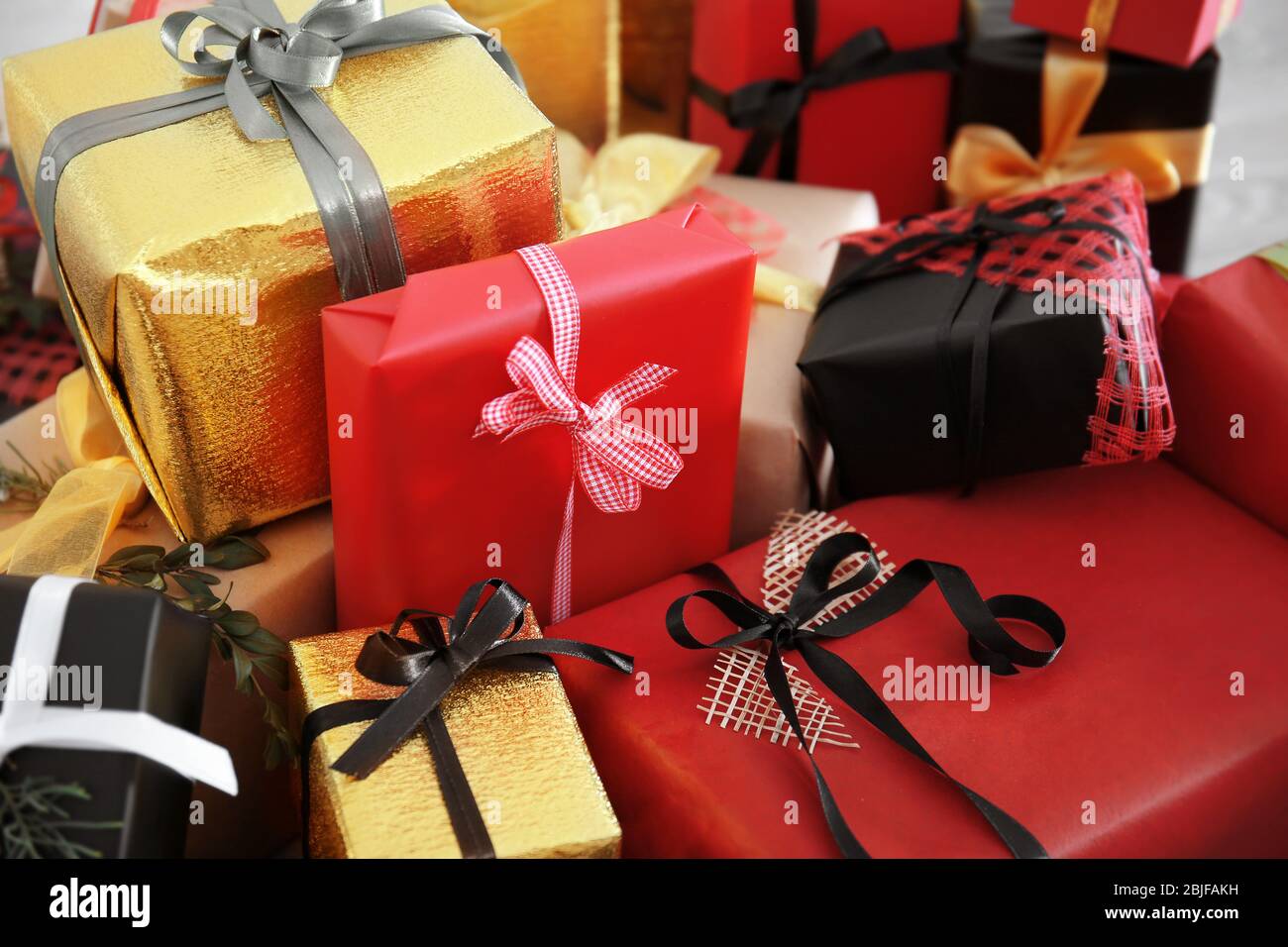 Set different gift boxes hi-res stock photography and images - Alamy