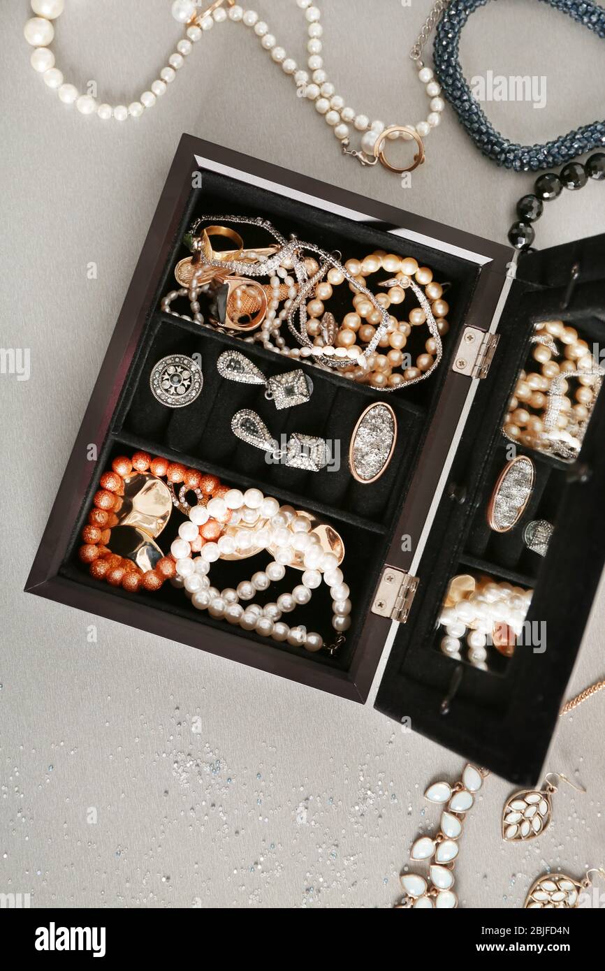 Gold treasure chest top view hi-res stock photography and images - Alamy