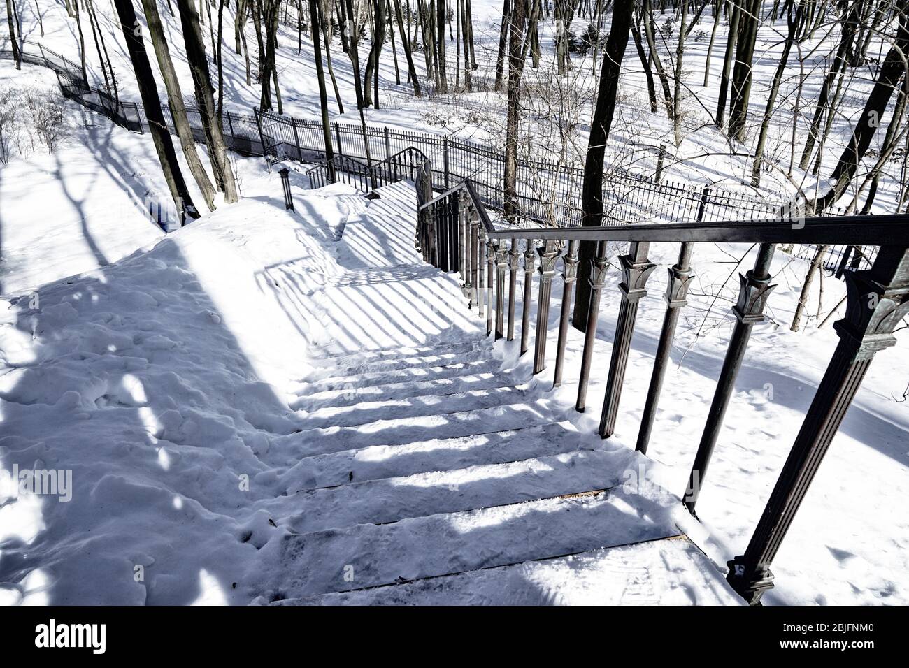 Wintry stairs hi-res stock photography and images - Alamy