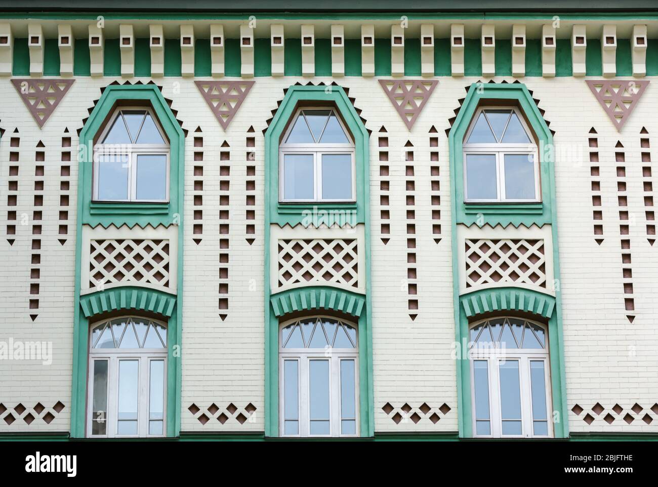 Arched windows hi-res stock photography and images - Alamy