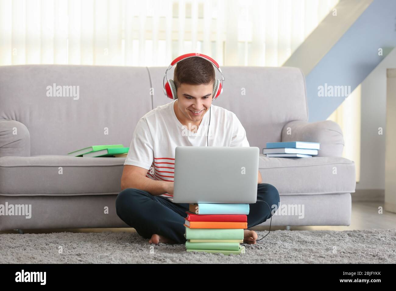 Computer audio reading book hi-res stock photography and images - Alamy