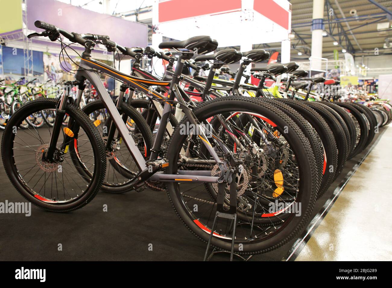 Bicycle exhibition in showroom Stock Photo - Alamy