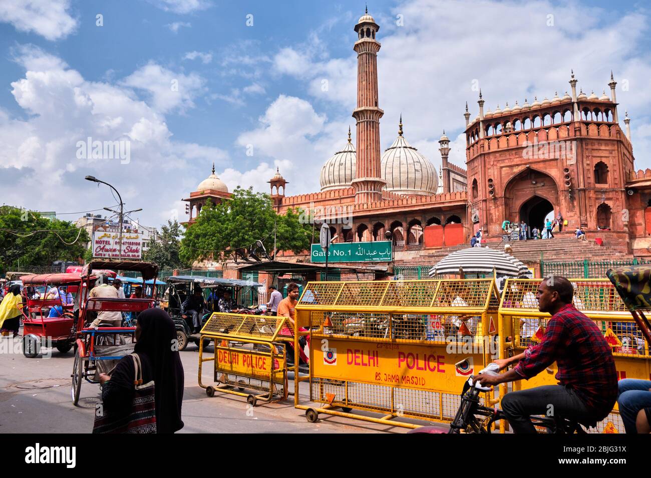New Delhi Street High Resolution Stock Photography and Images - Alamy