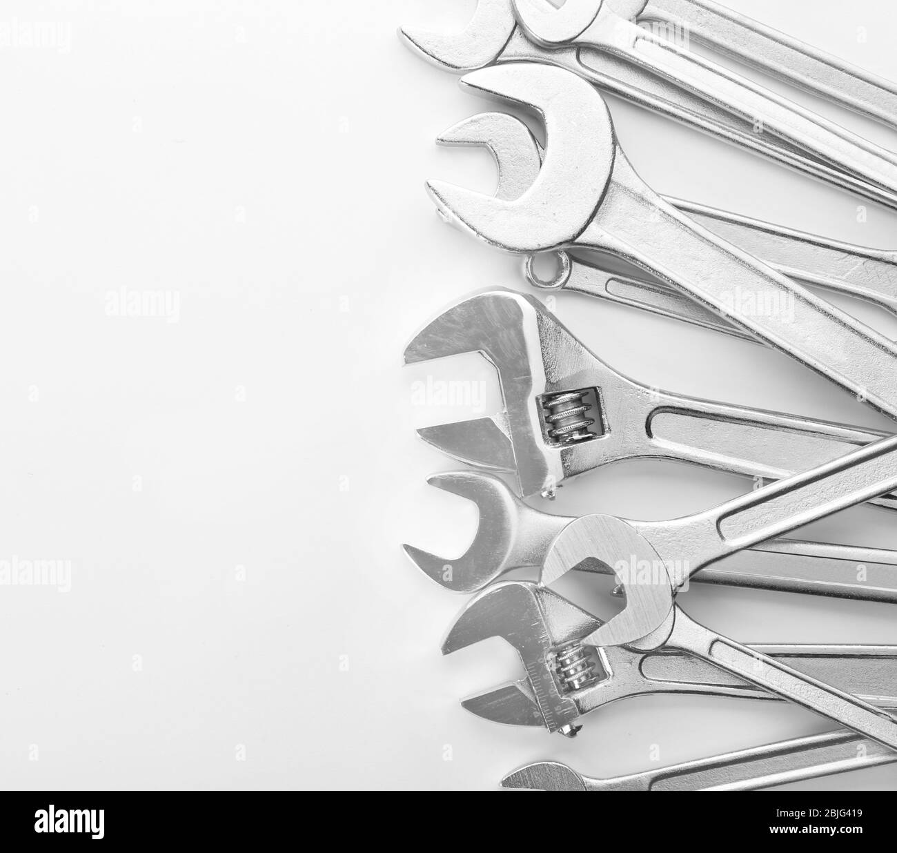Screw wrenches hi-res stock photography and images - Alamy