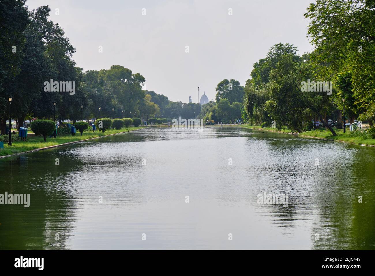 India gate boating pond hi-res stock photography and images - Alamy