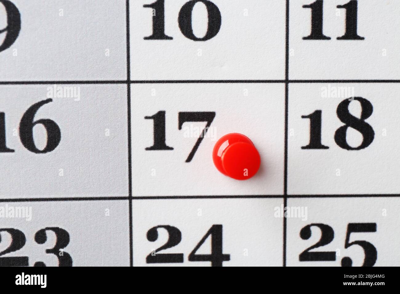 Marked calendar page, closeup. Tax concept Stock Photo - Alamy