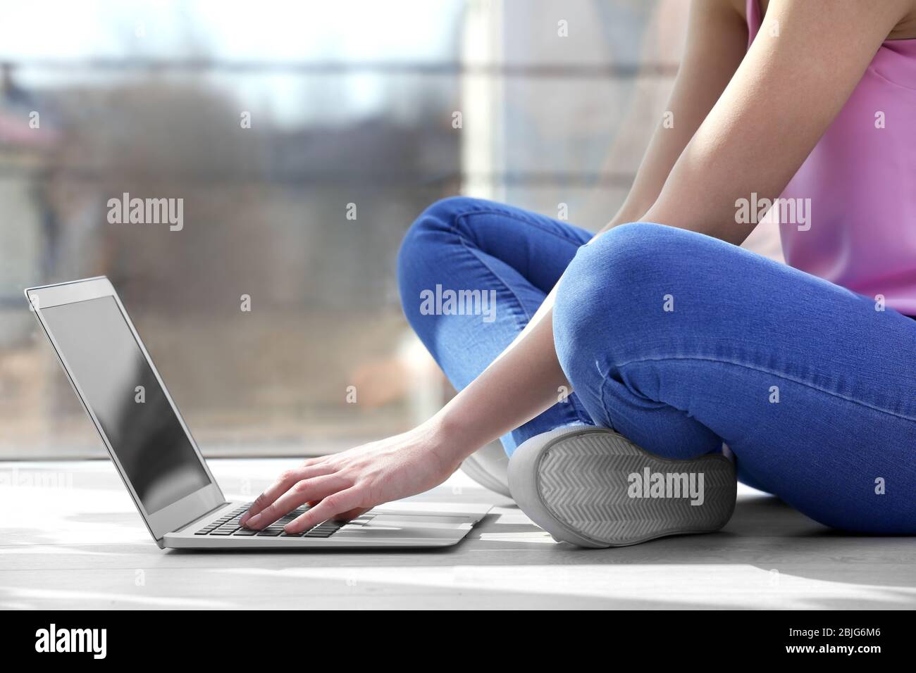 Woman study legs laptop hi-res stock photography and images - Alamy