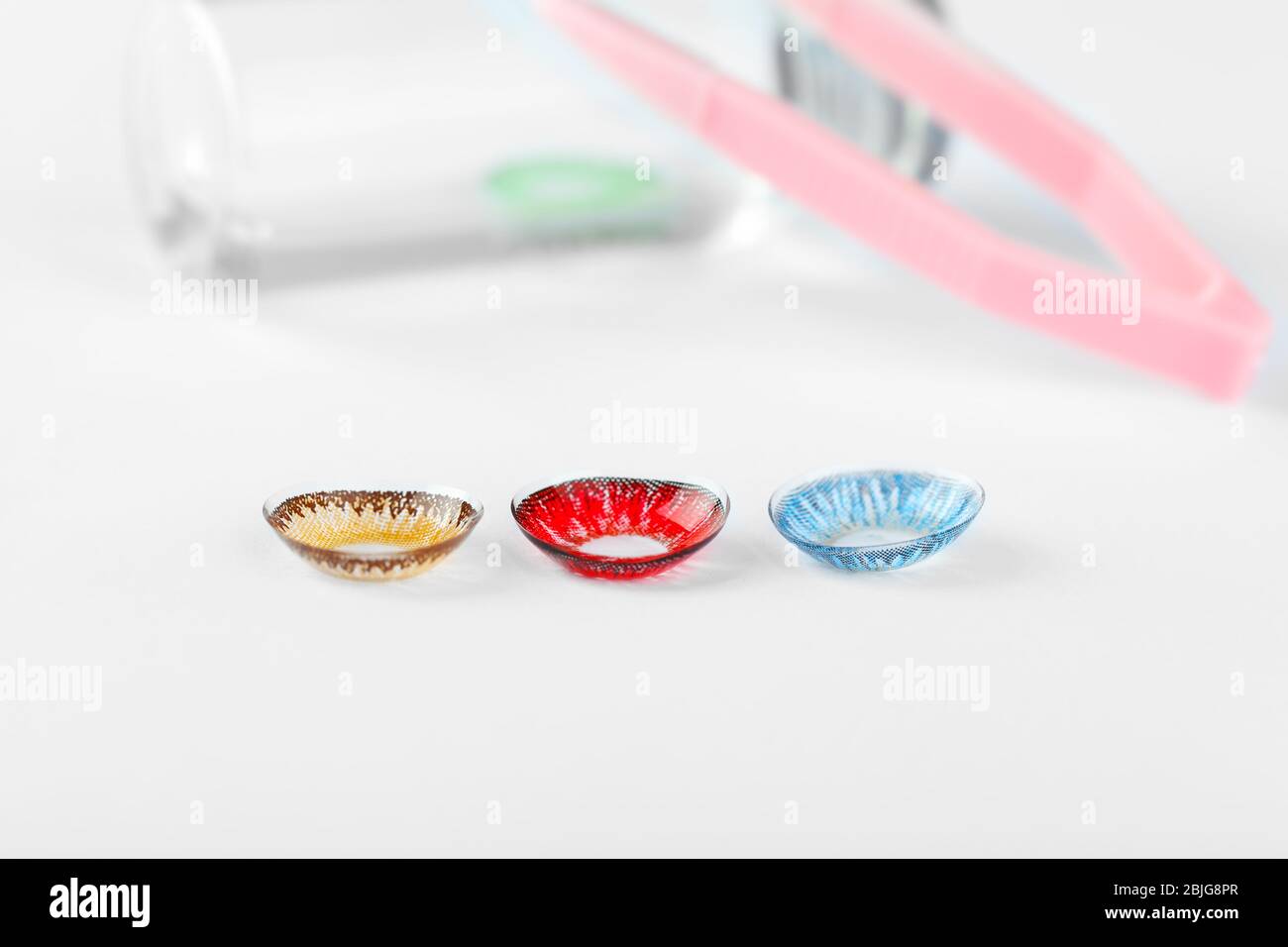 Red and blue lenses hi-res stock photography and images - Alamy