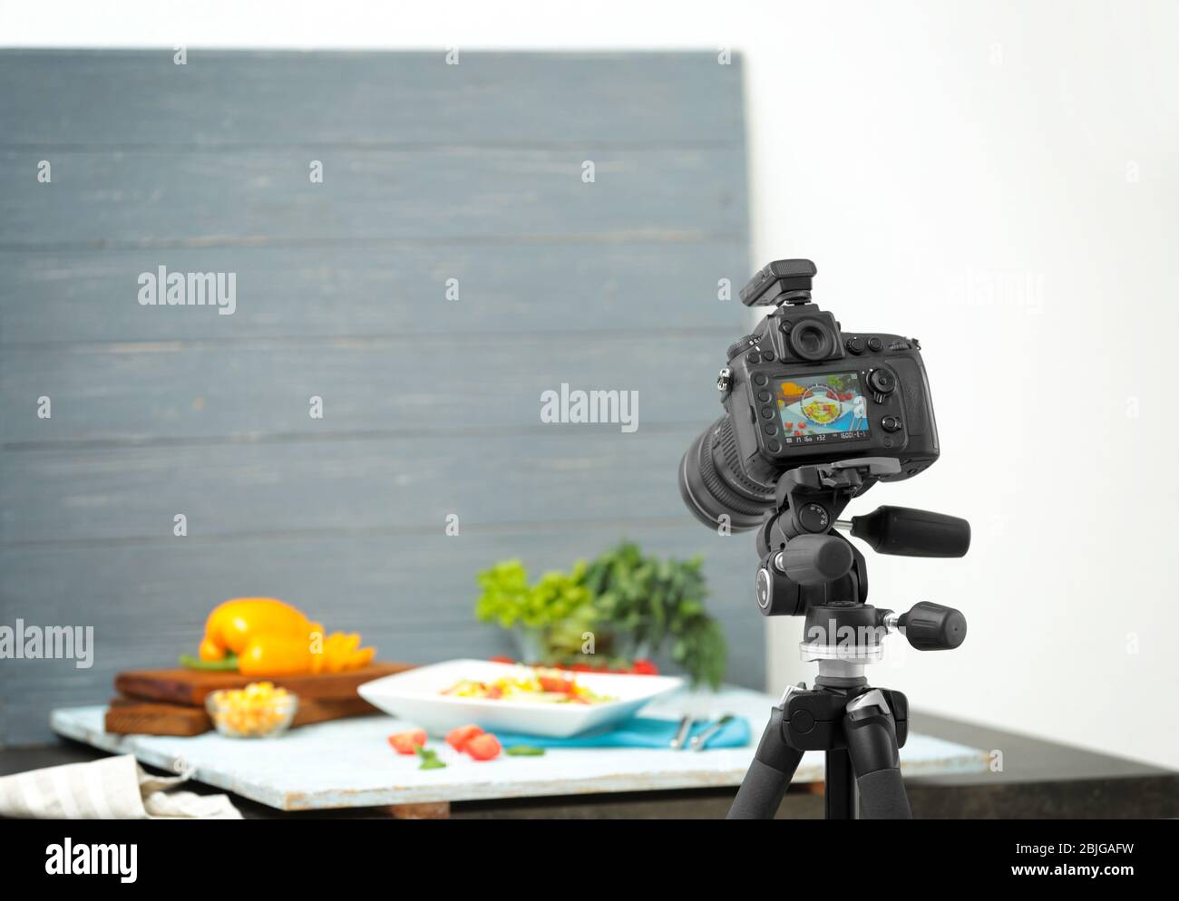 Shooting menu hi-res stock photography and images - Alamy
