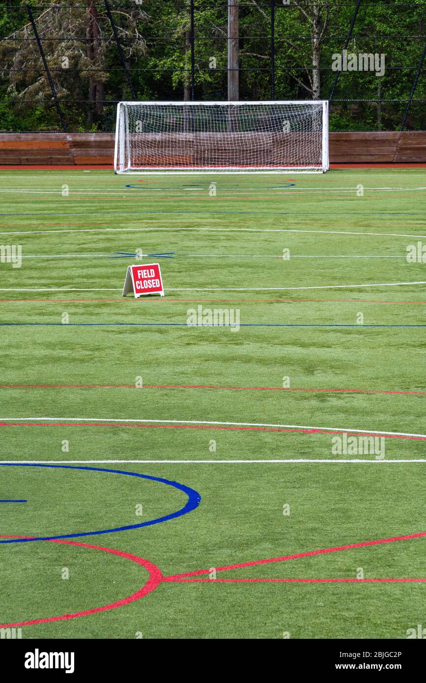 Field closed sign, athletic field closed due to coronavirus response ...