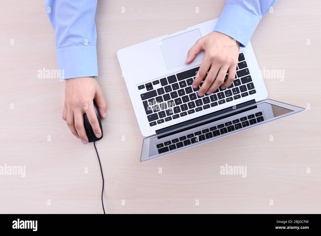 Computer programmer mouse hands hi-res stock photography and images - Alamy