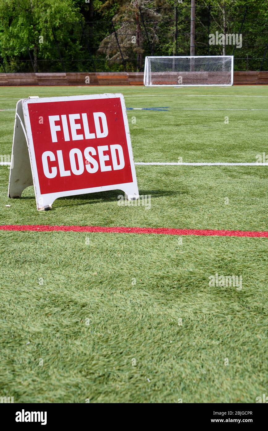 Field closed sign, athletic field closed due to coronavirus response ...
