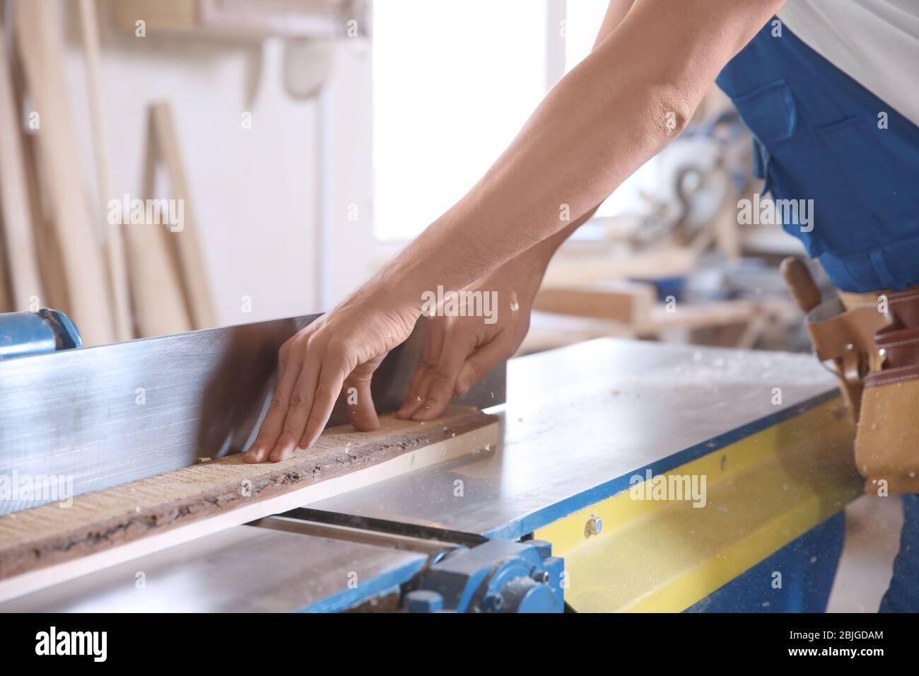 Working with timber hi-res stock photography and images - Alamy