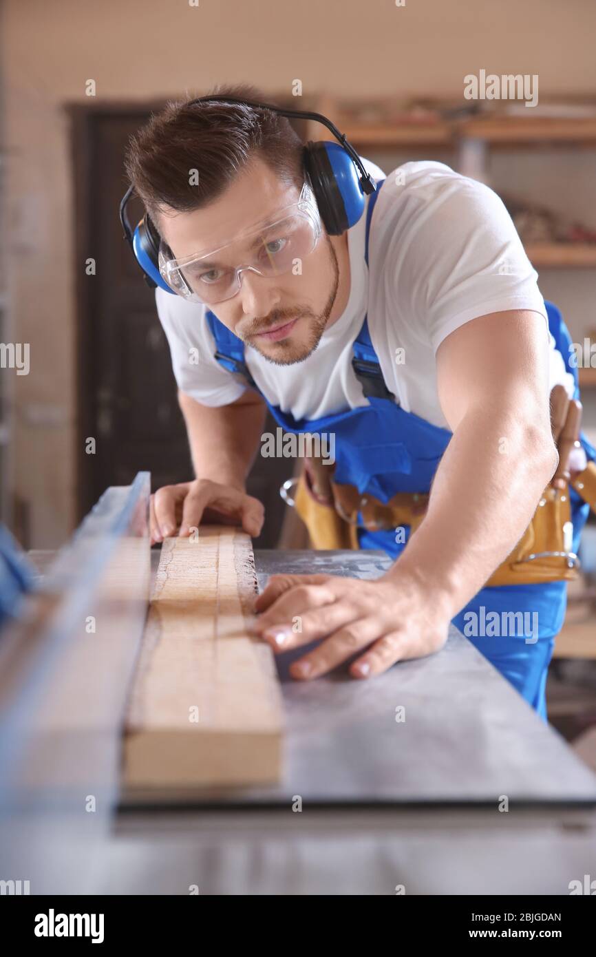 Focused carpenter hi-res stock photography and images - Alamy