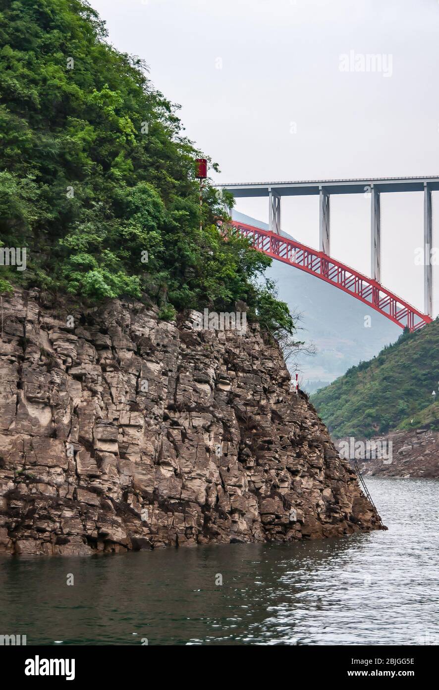Dragon gate gorge china hi-res stock photography and images - Alamy