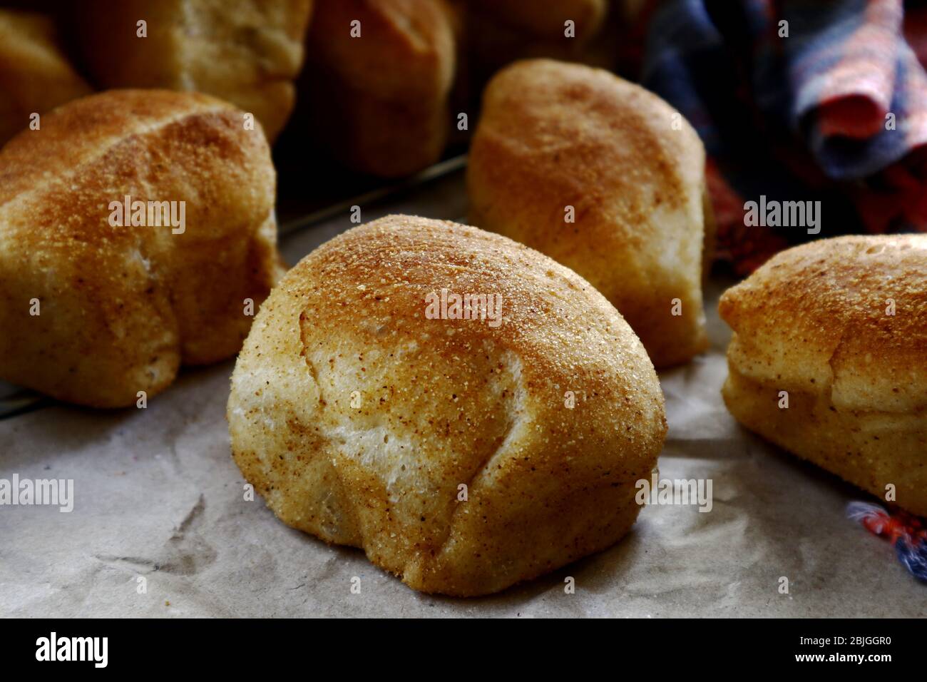 Pan de sal bread hi-res stock photography and images - Alamy